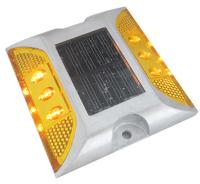 China Aluminum Ce standard 5mm LED IP68 Proetect solar road markers for sale