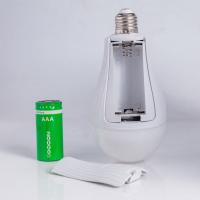 China 2835/5730 SMD LED E27 LED Emergency Bulb 20W 25W With Lithium Battery for sale