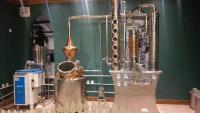 China 2200*800*2900MM Copper Vodka Alcohol Distillation Equipment for Commercial Distillery for sale