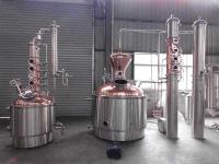 China 500-1000L Alcohol Whisky Distillery Equipment With Semi-Automatic Control System for sale