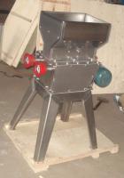 China Easy-to-Maintain GSTA Carbon Steel Malt Grinder for Big Output in Alcohol Processing for sale