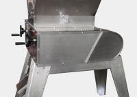 China GHO Brewery Equipment Blue Carbon Steel Double Roll Malt Mill with 220V/380V Voltage for sale