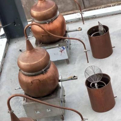 China Micro Simple Distillation Equipment Capacity 30-300L Customizable Voltage 220V/60HZ for sale