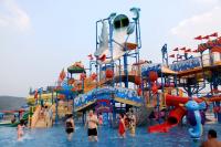 China Floating Water Aqua Playground Water House Large Theme Hotel Outdoor Water Park for sale