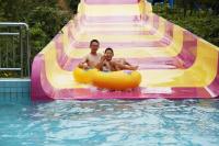 China Giant Water Park Equipment Exciting Swwiming Pool Fiberglass Water Slides For Adults in Themed Water Park for sale