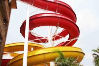 China Outdoor Custom Water Slides Fiberglass , Popular Water Park Equipment for sale