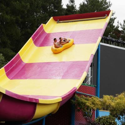 China Custom Big Water Slides , Amusement Park Boomerang Aqua Slide For 2 People in Water Park for sale