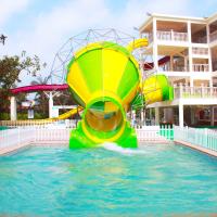 China Comercial Indoor Water Play Small Slide / Water Park Ride 100m3/Hr Small Tornado Water Slide for sale