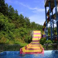 China 304 Stainless Steel Fiberglass Water Slides High Capacity 13m Platform Height / Aqua Park for sale