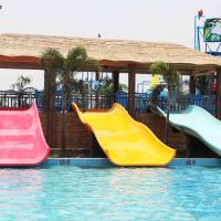 China Commercial Fiberglass Kids' Water Slides Water Park Equipment For Swimming Pool for sale