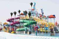 China Gaint Fiberglass Water House Aqua Park Games With Water Slide For Family Fun for sale