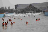 China Outdoor Water Park Wave Pool / Security swimming pool wave machine for sale