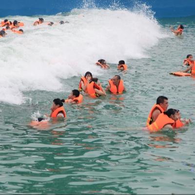 China Biggest Outdoor Water Park Wave Pool Construction Strong Power With Stainless Steel Filter for sale