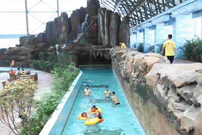 China Fiberglass (FRP) Lazy River with 1.0m Water Depth and Hot-dip Galvanized Steel Support Structure for Water Parks for sale