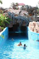 China Holiday Resorts Water Park Lazy River Outside Playground Equipment for Aqua Park for sale