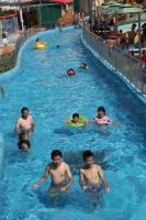 China Giant Lazy River Swimming Pool Commercial Lazy River Equipment For Family for sale