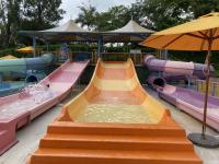 China Manufacture of Special Equipment Fiberglass Kids Water Slides Outdoor Pool Slide For Children for sale