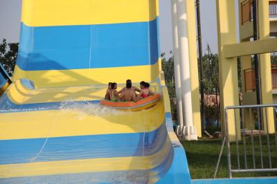 China Exciting Holiday Resort Combination Spiral Water Slides for Swimming Pool for sale