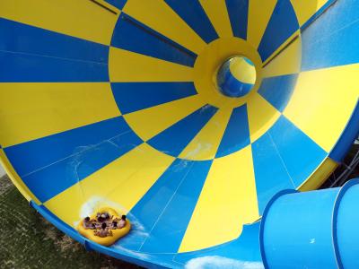China Customized Adults Fiberglass Water Park Tornado Slide 14.6m Height for Water Park for sale