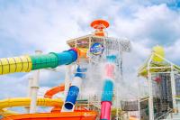 China Customized Theme Gigantic Water House Aqua Playground with 1200 Riders Capacity and Hot-Dip Galvanized Steel for sale