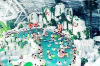 China Fiberglass Aqua Park Equipment For Hotel Lazy River , Family On Summer Vacation in Aqua Park for sale