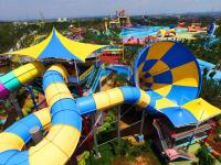 China Tornado Slide Fiberglass Water Slide with 4-Person Raft 720 Riders/Hour and Hot-Dip Galvanized Steel for sale
