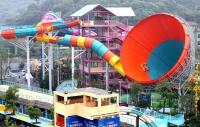 China Giant Tornado Funnel Water Slide with 4-Person Raft for High Capacity 720 Riders/Hour and GB/T 18168 & GB8408 Certified for sale