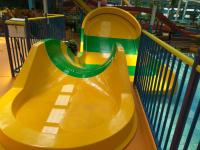 China Kids U-Turn Water Slide with Compact Footprint and Double Raft for Family Fun | Hot-Dip Galvanized Steel Structure for sale