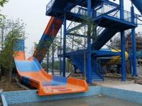 China 13m Platform Height U-Turn Water Slide with 480 Riders/Hour Capacity and 2-Person Raft for sale