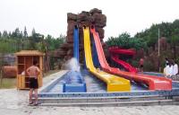 China High Speed Water Slide with Hot-Dip Galvanized Steel Structure and Hand-Laid Fiberglass Flume Featuring Corrosion-Resistant Water Pump for sale