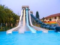 China High Speed Water Slide with Hot-Dip Galvanized Steel Structure and Hand-Laid Fiberglass Flume Featuring Corrosion-Resistant Water Pump for sale