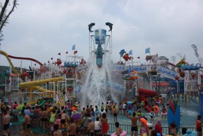 China Super Water Play Structure with Hand-laid Fiberglass Flume and Hot-dip Galvanized Steel Structure for Turnkey Support for sale