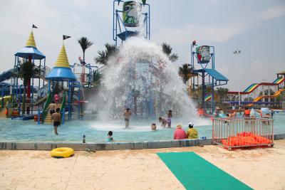 China Super Water Play Structure with Hand-laid Fiberglass Flume and Hot-dip Galvanized Steel Structure for Turnkey Support for sale
