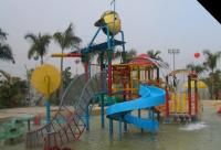 China Small Interactive Water House with Hand-laid Fiberglass Flume and Hot-dip Galvanized Steel Structure for Water Park Equipment for sale