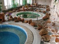 China Corrosion-resistant SPA Hydrotherapy Equipment with Hot-dip Galvanized Steel Structure and Intelligent Control System for sale