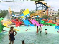 China Kids Slide Group - Multi-Lane Fiberglass Water Slides with Low Platform and Non-Slip Steps for Safe Play for sale