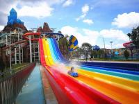 China Octopus Slide - 6 Racing Lanes Multi-Lane Water Slide with Customizable Platform and Mat Riding for sale