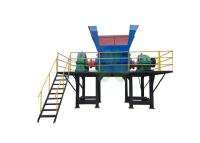 China Waste PP / PVC Single Shaft Shredder Machine With 20pcs Blades Compact Design for sale