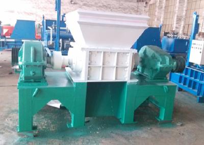 China Full Automatic Twin Shaft Waste Tire Shredder Machine 4.5-5.5 T/H Capacity for sale