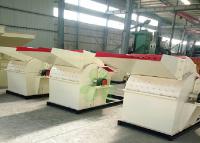 China Portable Small Wood Crusher Machine / Wood Log Chipper 800-1000kg/H Capacity for sale