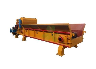 China Horizontal Waste Wood Crusher Machine 950r / Min Speed Highly Automaton for sale