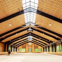 China 100x200 Covered Arena Indoor Riding Arenas Sliding Sandwich Panel Door for sale