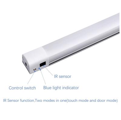 China 25mm 6.5W Undermount LED Cabinet Lights IR Sensor PIR Wardrobe Lights for sale