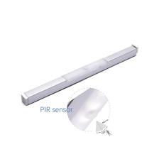 China DC6V Undermount LED Cabinet Lights 1W Battery Operated Motion Sensor for sale