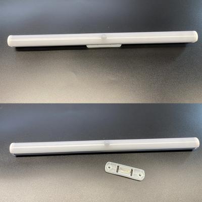 China 1.5W Undermount LED Cabinet Lights PIR USB Wireless Closet Light Motion Sensor for sale