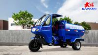 China 250cc Motorized Special Cabin Roof Delivery Water Tank 1000L Tricycles with Engine for sale