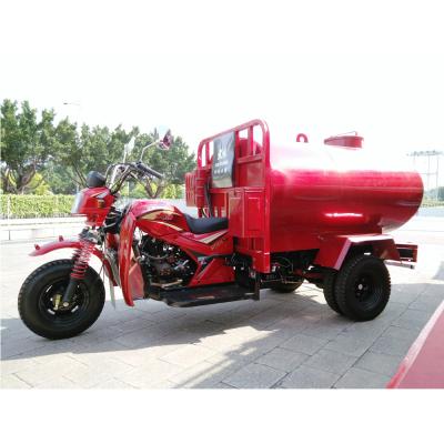 China Heavy Duty Green Five Wheel Diesel Water Tank Tricycle with 50*100 Frame in Peru for sale