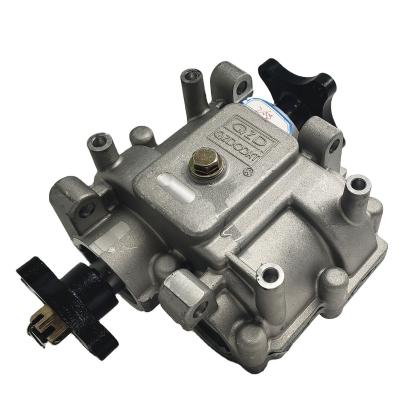 China DAYANG Motorcycle Three Wheeled Tricycle Spare Parts Two Speed Transmission Gearbox for sale