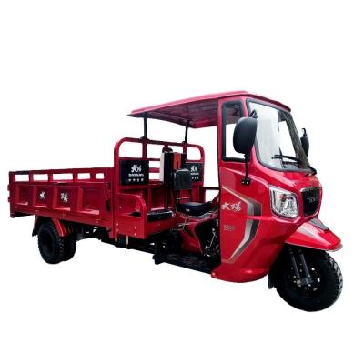 China 2021 Semi Cabin Motorized Cargo Tricycle 300cc with Integral Booster Drum Rear-Axle for sale