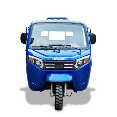 China 5.0-12 Tires and 150/200/250/300cc Engine Tricycles The Ultimate Moto Experience for sale